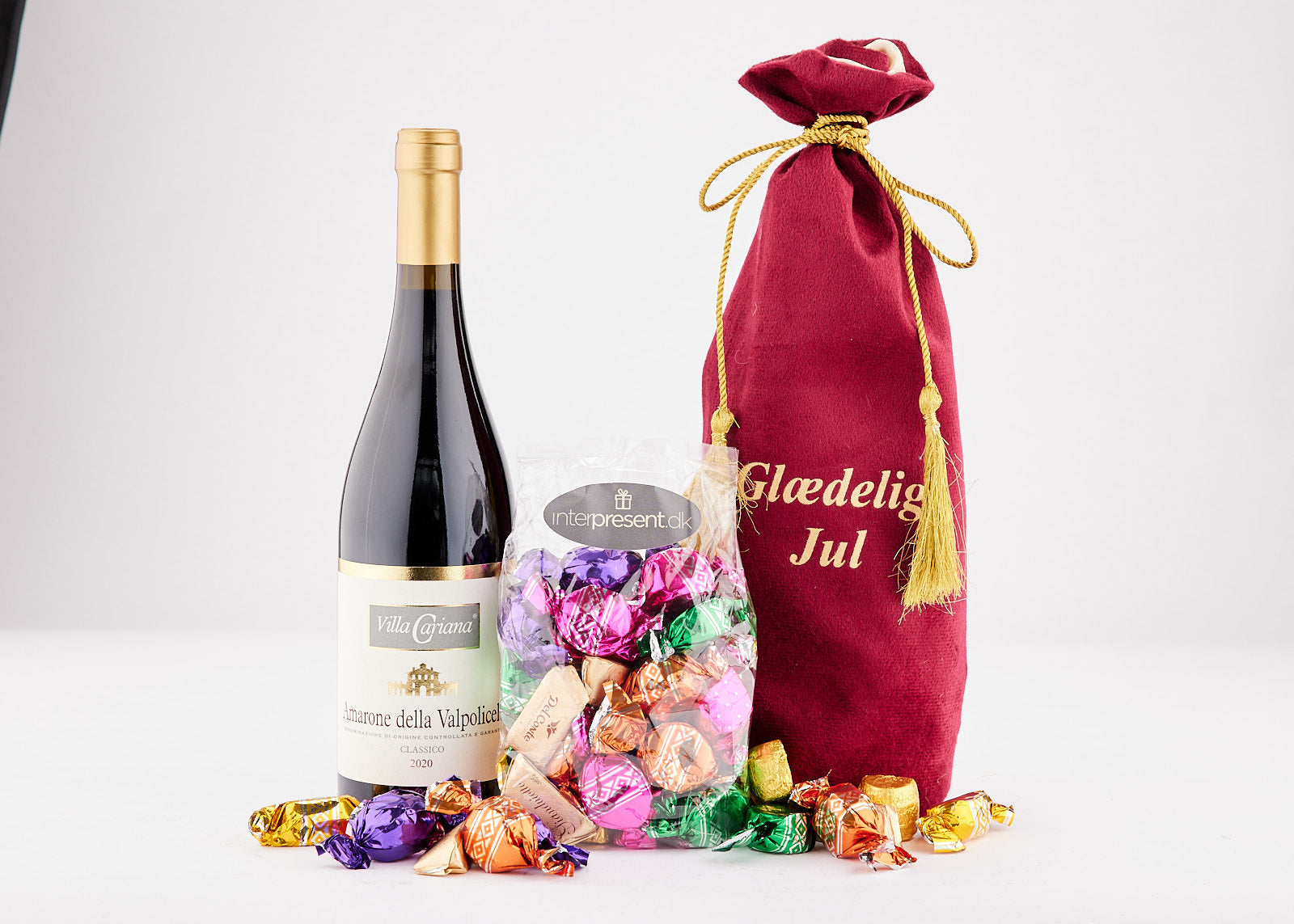 Amarone & julegodter I Rød Velour Pose – Interpresent